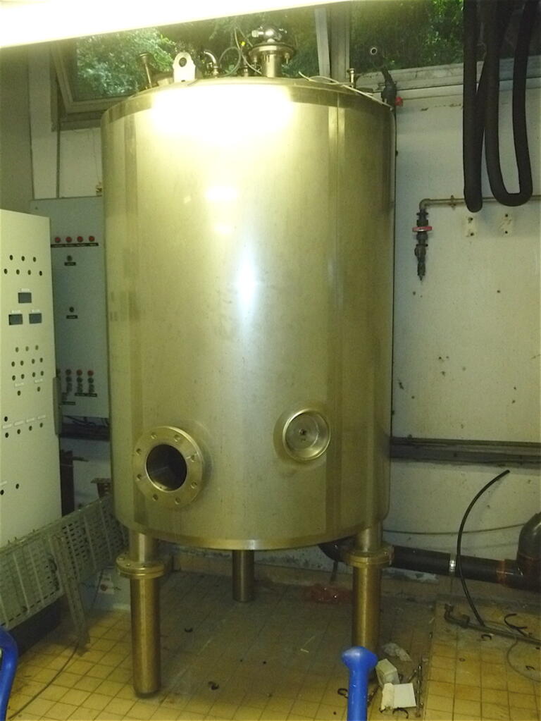 Cuve INOX 316L virole et fond isolée 1500 litres 004807