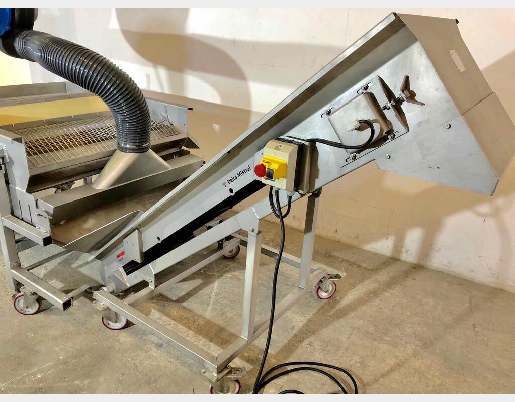 La table de tri vibrante un matériel de réception de vendange | ARSILAC